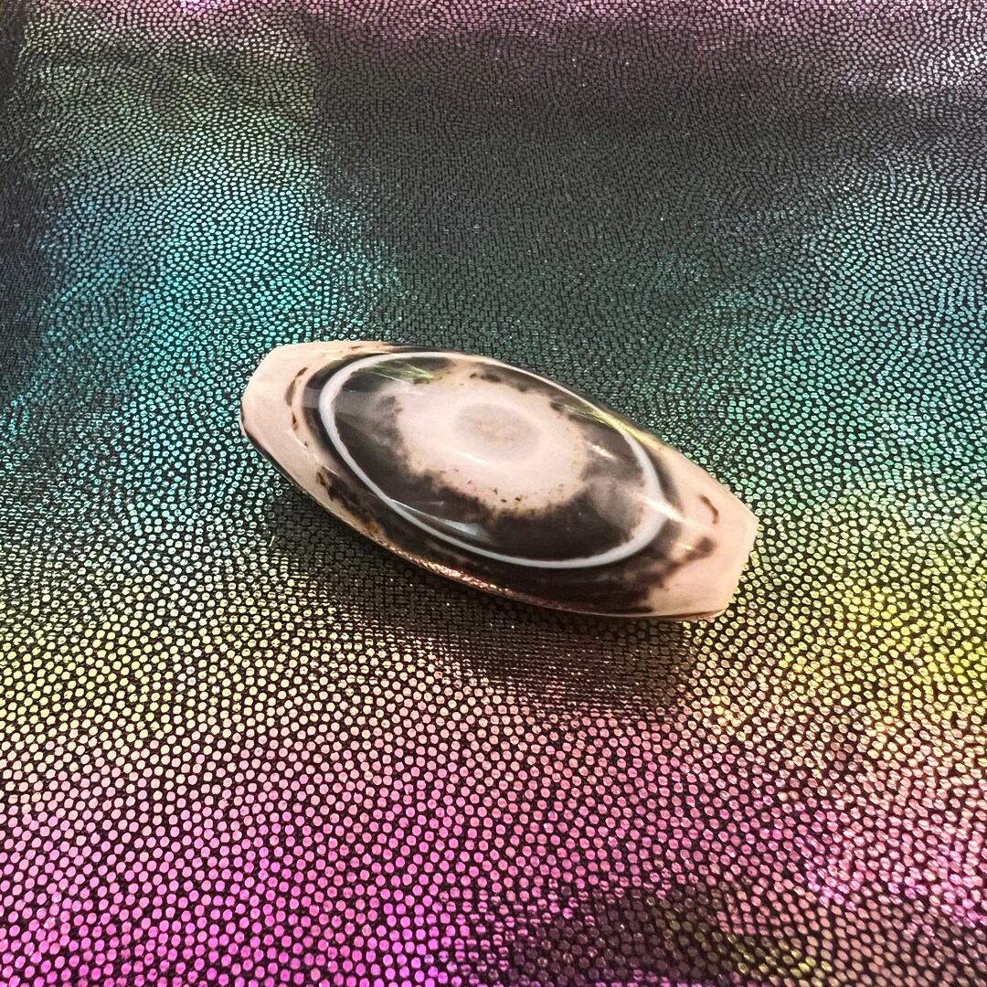 Protective Goats Eye Dzi Bead luk Mik Agate Pendant Ward off Evil ...