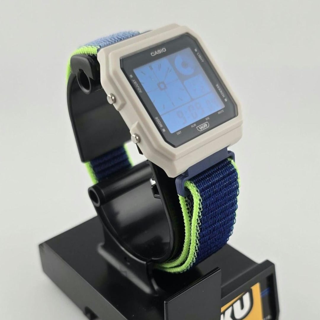 Casio LF20W-8A Modified | POP Blue | With Blue Tint | Blue and Green ...