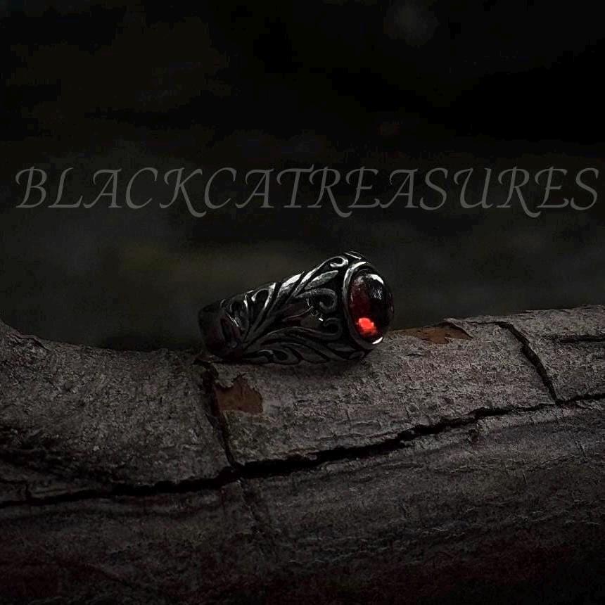Garnet Filigree Ring | Goth/emo Gift, Romantic Blood Red Gem Ring ...