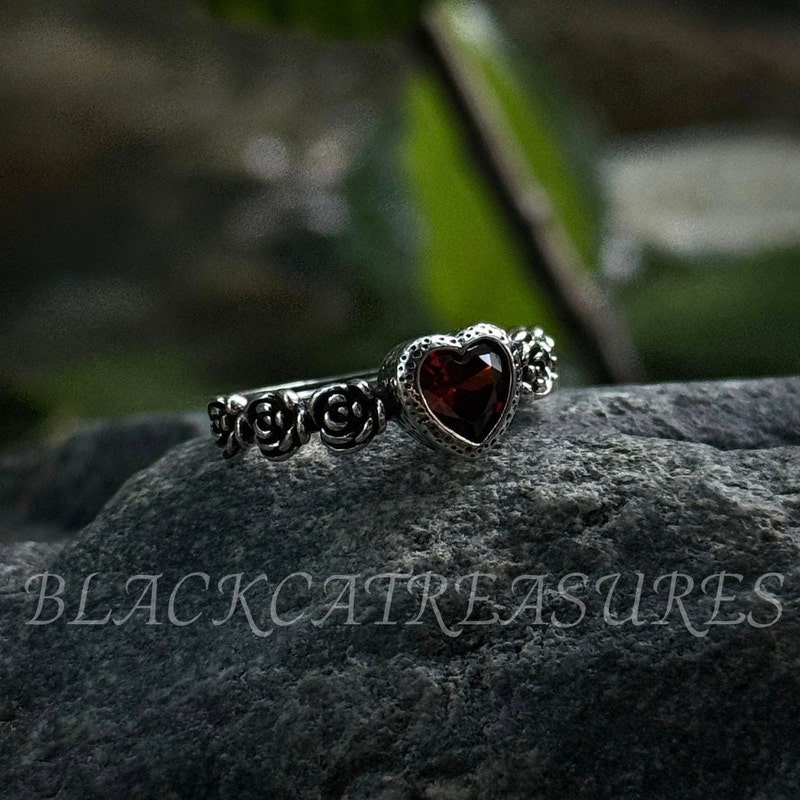 Goth Ring - Etsy