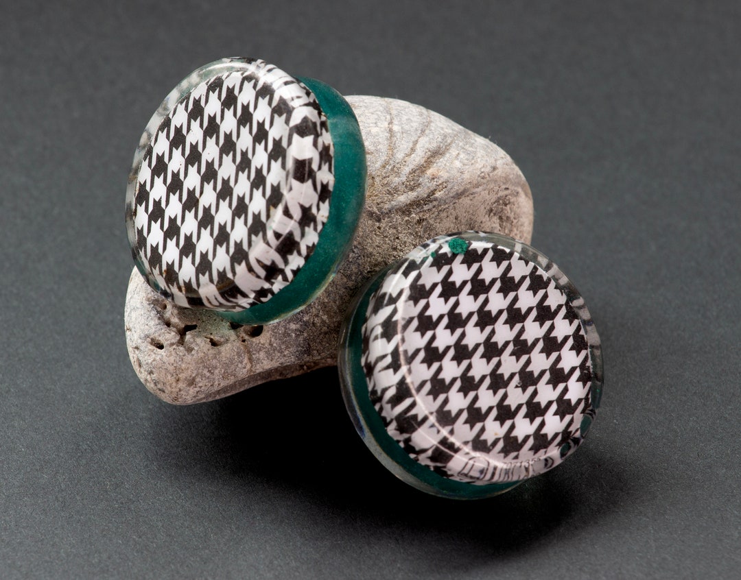 30MM Epoxy Resin Plugs: Dogtooth Bottle Cap, Green Glitter - Double ...