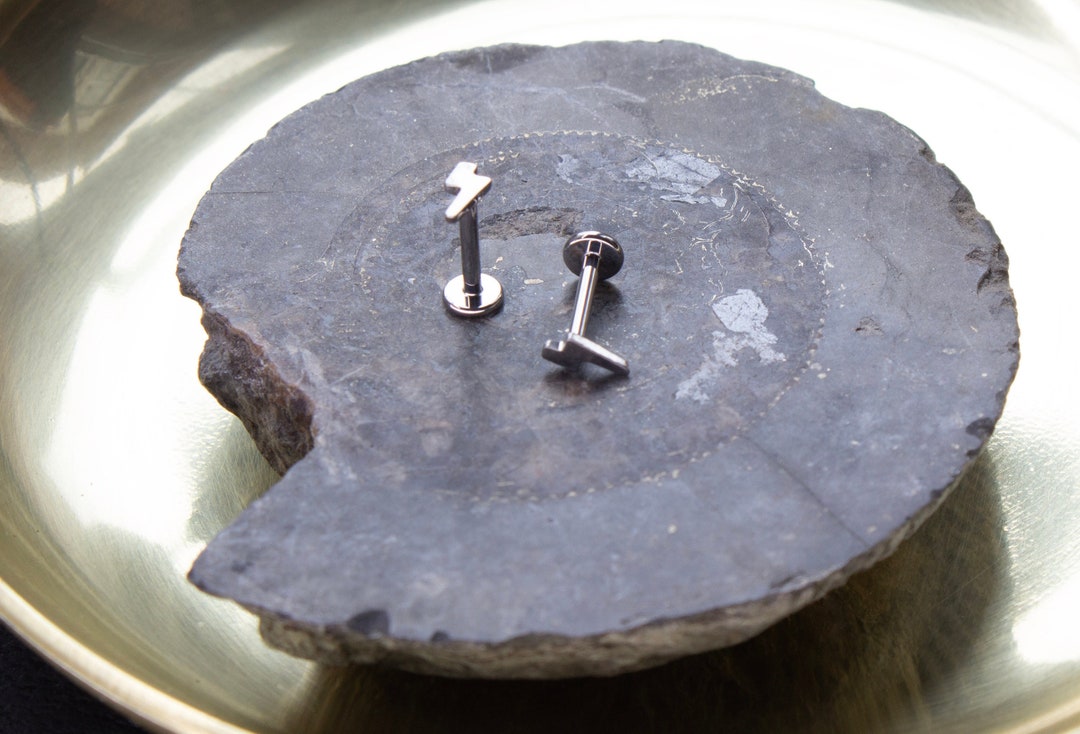 ASTM F136 Titanium Labret Bar | Lightning Bolt Top | Threadless | Stud | Flat Back, Push Pin ...