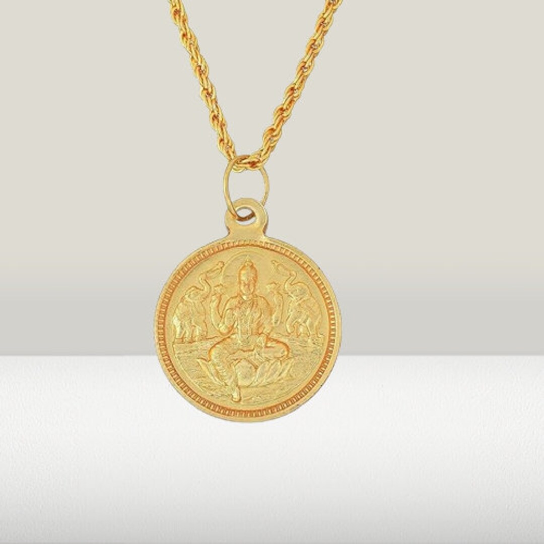 Goddess Lakshmi Yantra Kawach Locket Pendant for Meditation and ...