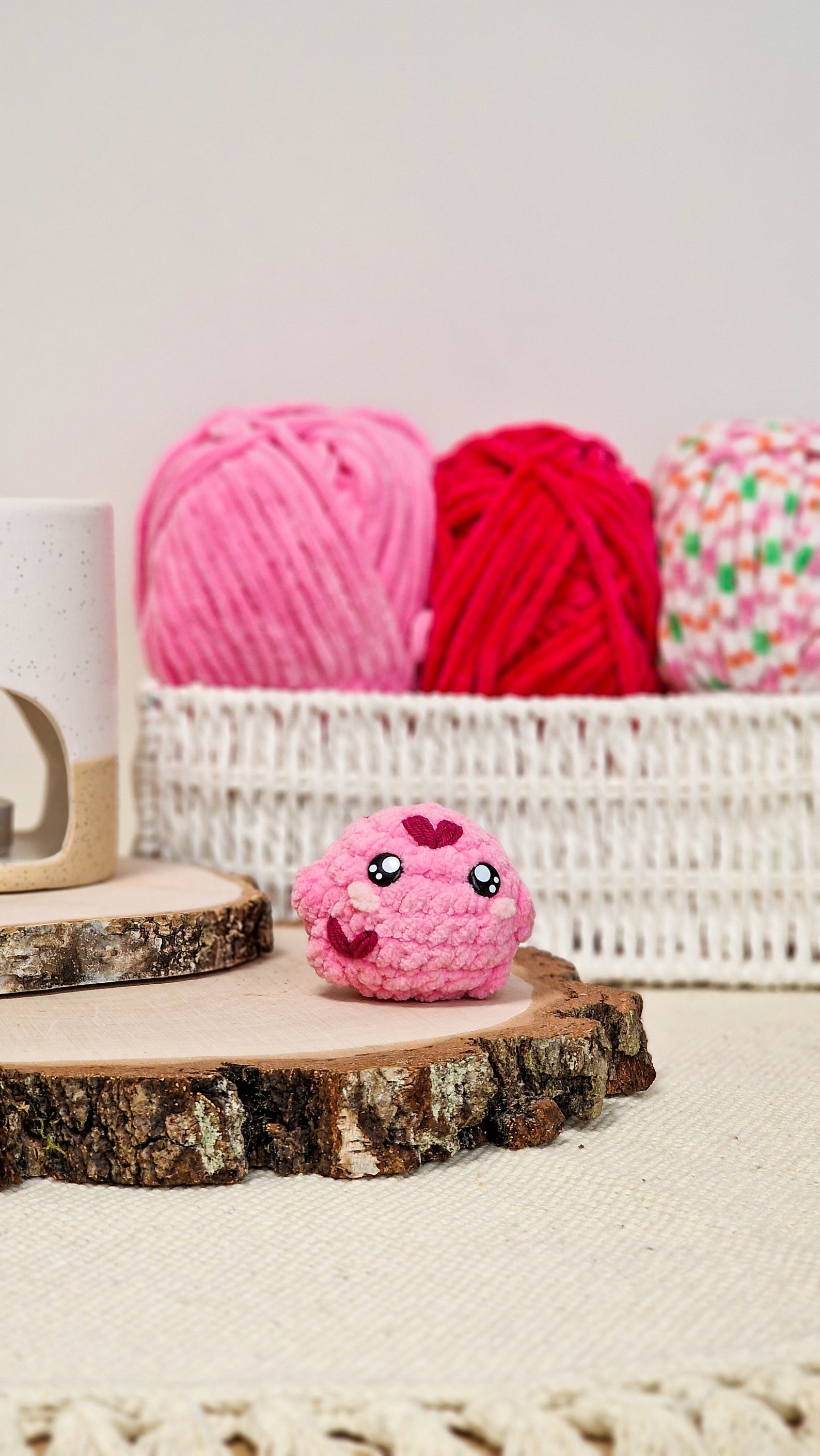 Stress Ball Crochet Pattern, Easy No Sew Amigurumi Pattern, Quick ...