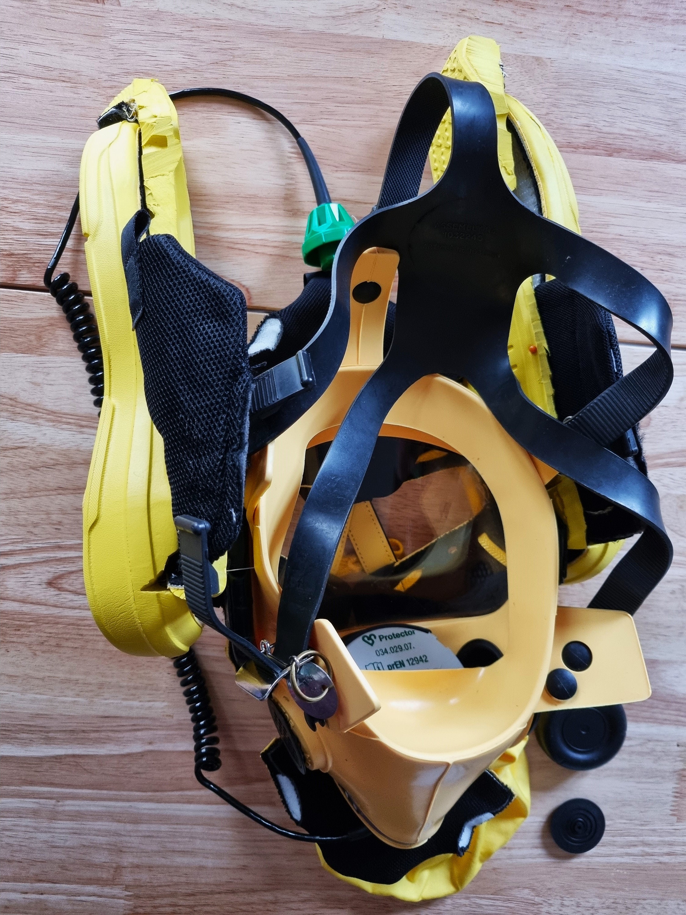 Pikachu Pokémon Yellow Sneaker Gundam Rubber Gas Mask Scott Phantom ...