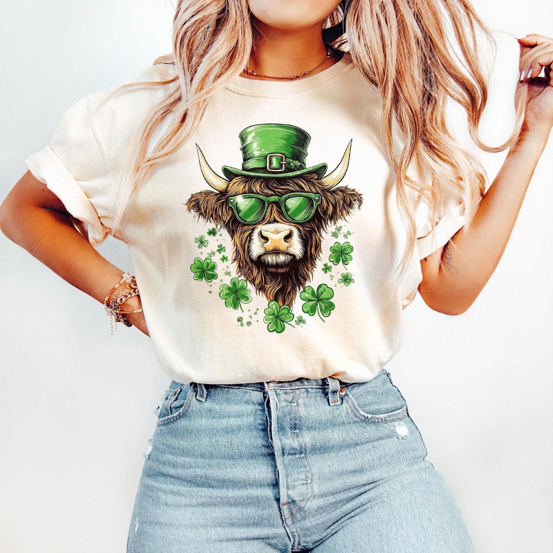 St Patricks Day Highland Cow Png, Lucky Irish Cow Png, Green Shamrock ...