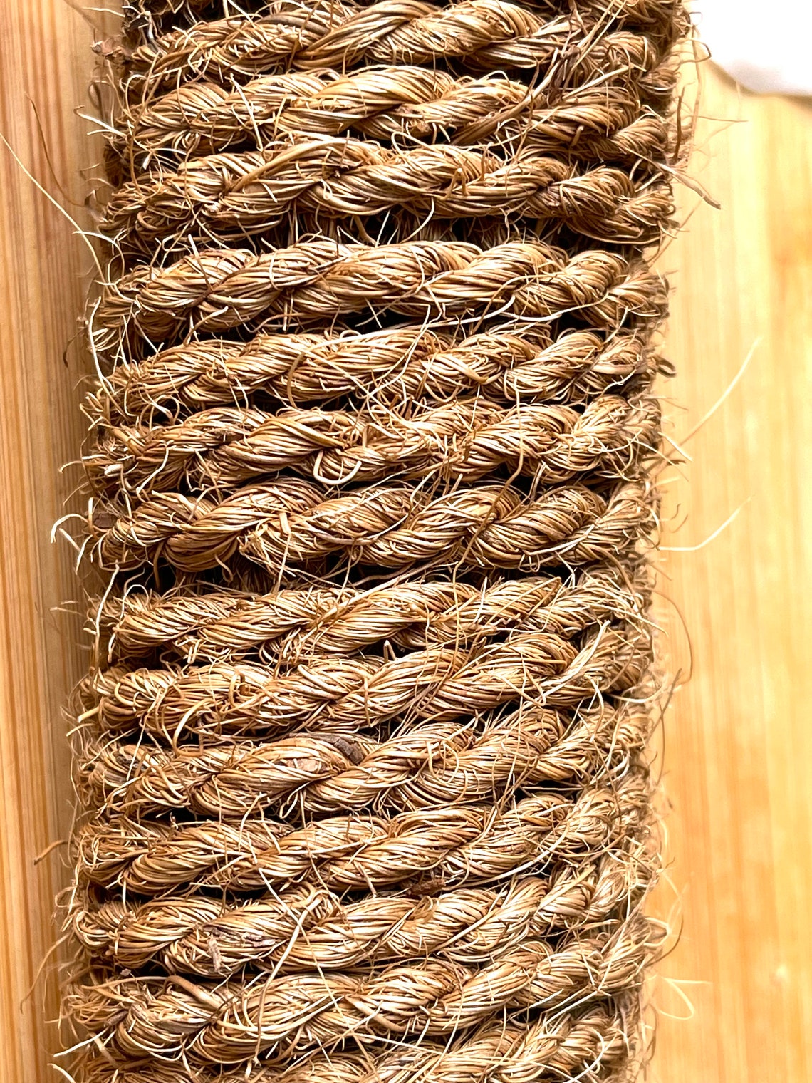 100% Natural Eco-friendly 15M Twisted Handmade Coconut Coir Fiber Ropes ...