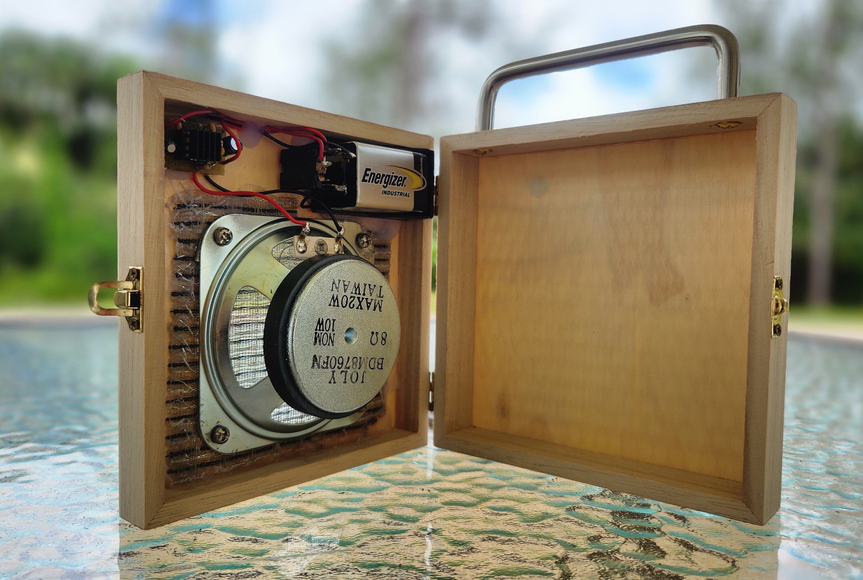 Cigar Box Amp: Portable Vintage-style Amplifier Vintage Cigar Box Amp ...