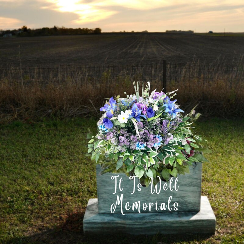 Headstone Spray - Etsy