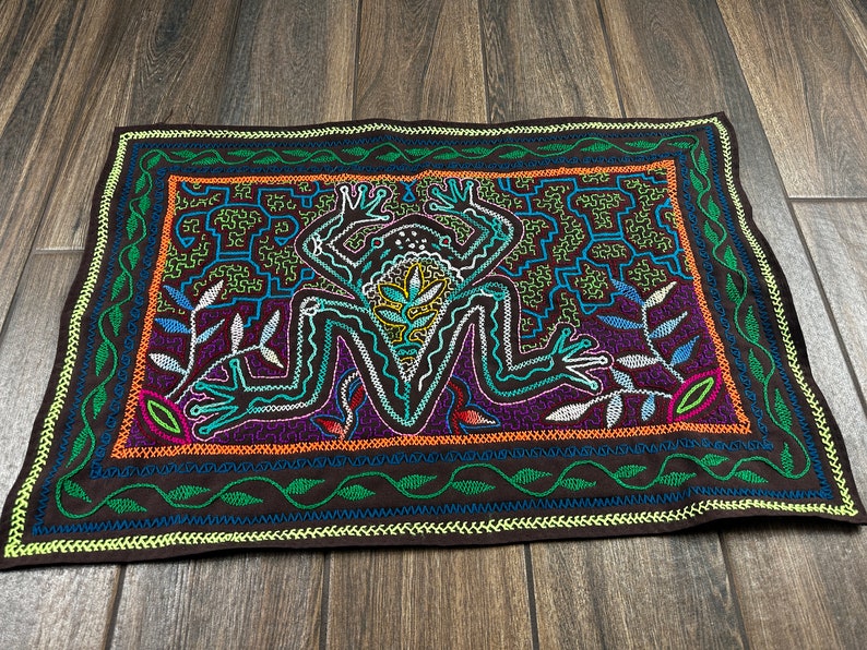 Traditional, Handmade, Authentic, Shipibo Altar/manta Cloth With Kambo ...