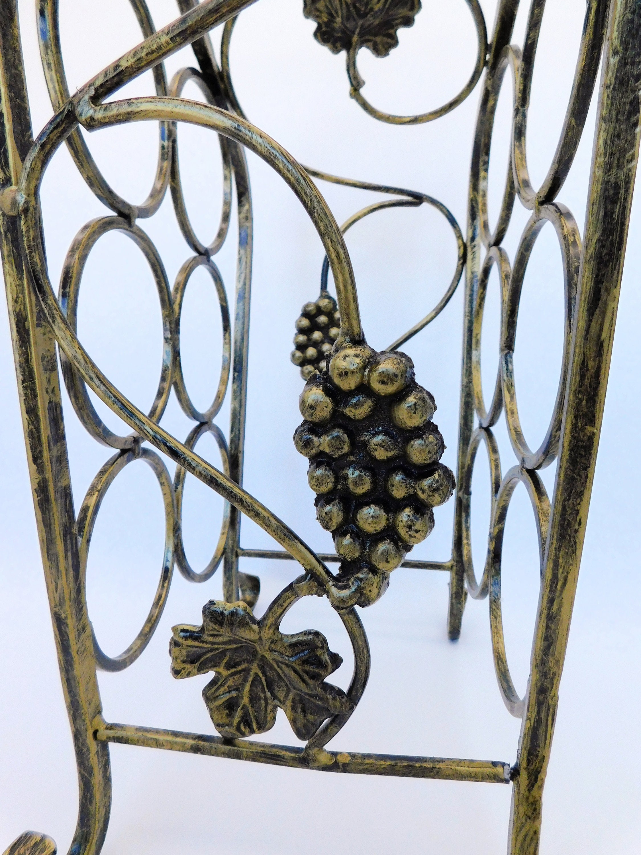 Large Antiqued Wrought Iron Grapevine 6 Bottle Wine Rack, With Handle ...