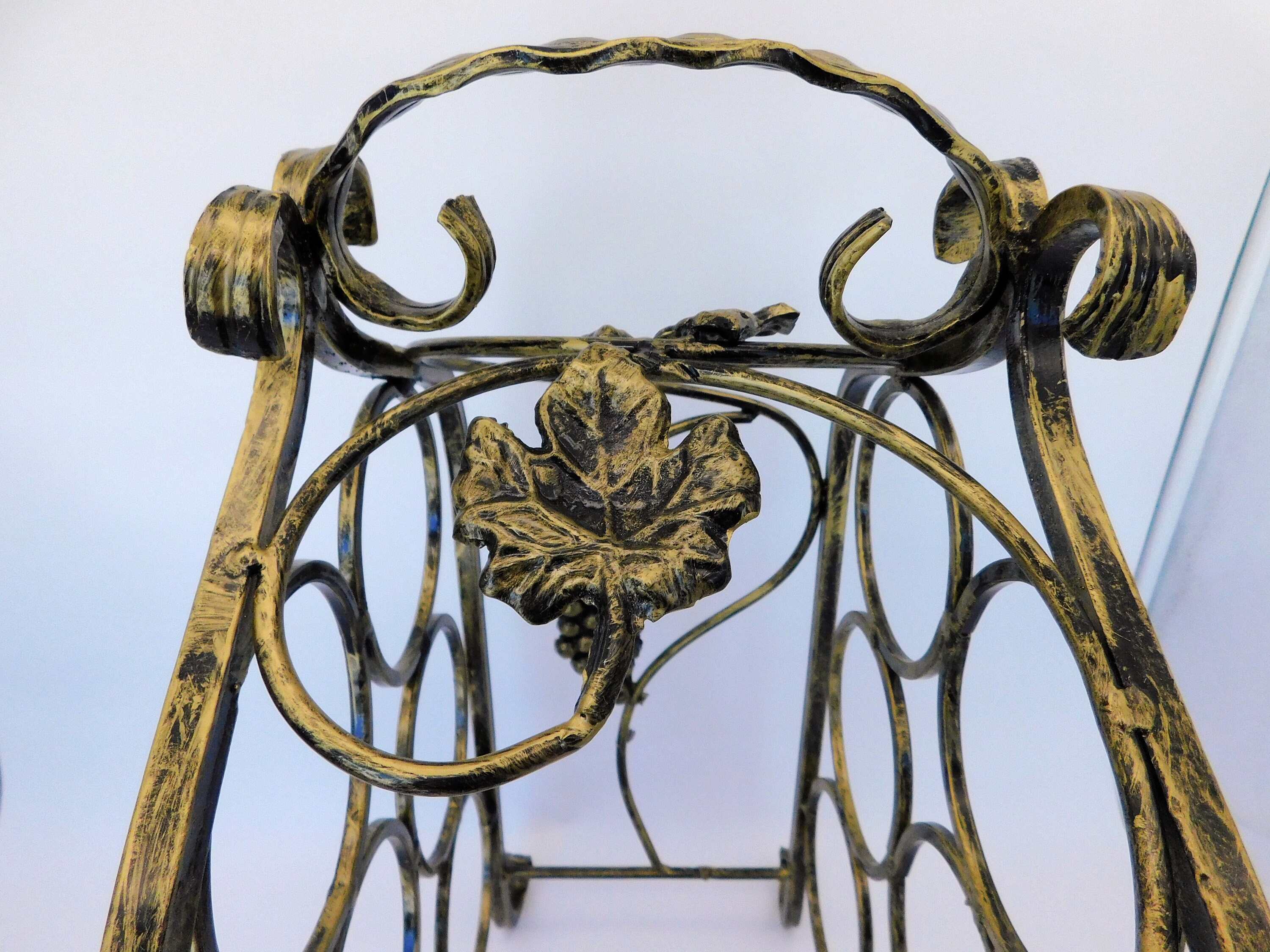 Large Antiqued Wrought Iron Grapevine 6 Bottle Wine Rack, With Handle ...