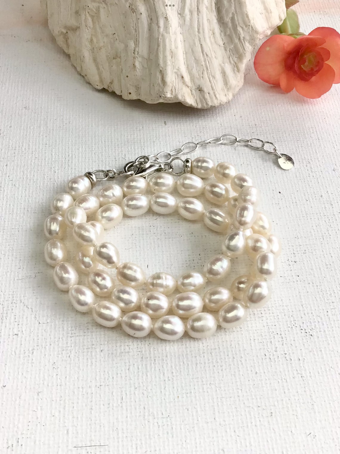 Oval Shape Pearl Necklace. - Etsy