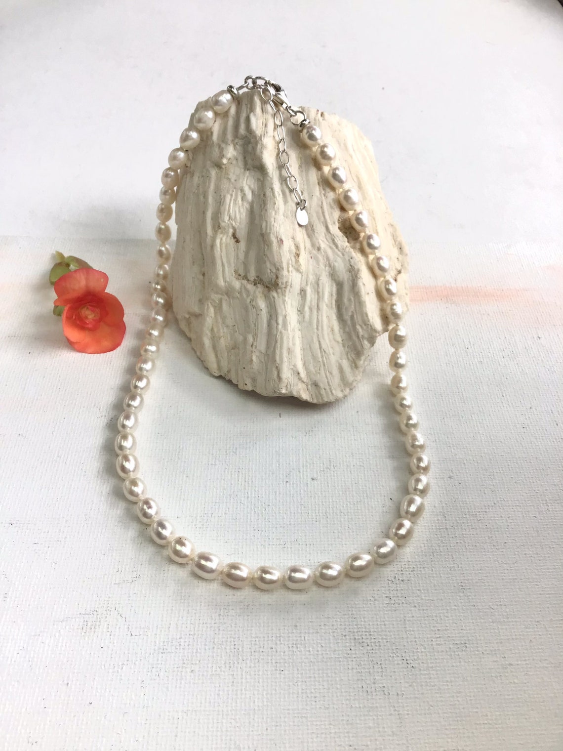 Oval Shape Pearl Necklace. - Etsy