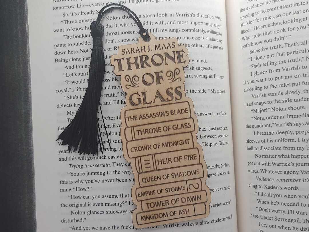 Throne of Glass Wooden Bookmark: Laser Engraved Book Tracker - Etsy