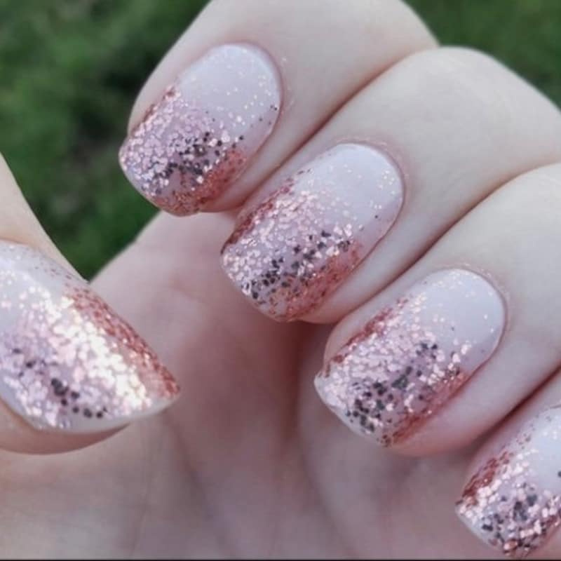 Gold Roses Press on Nails - Etsy