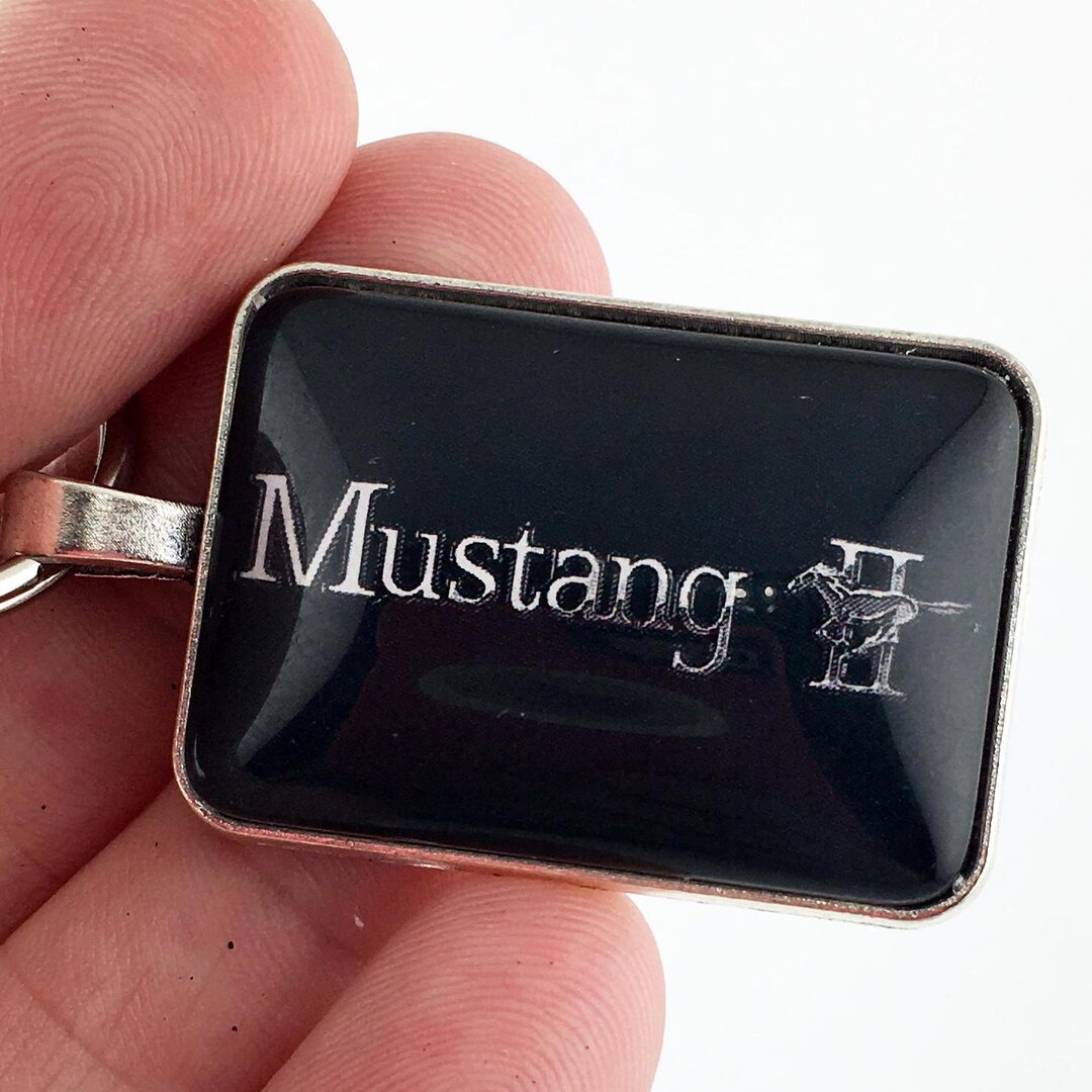 Vintage Mustang II Fender Trunk Emblem 1" X 1.25" Keychain • - Etsy