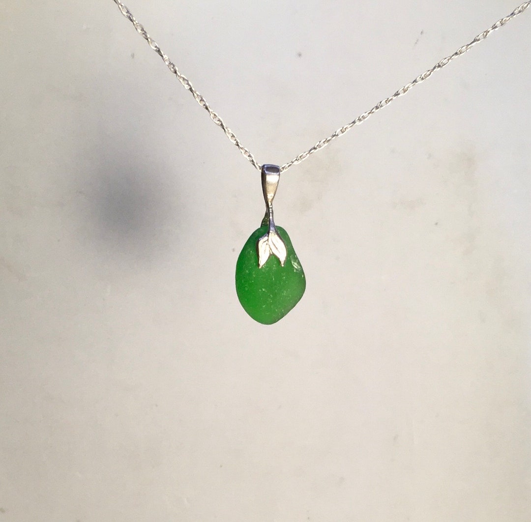 Green Seaglass Pendant. Perfectly Surf Tumbled. With Mermaid Tail Pinch ...