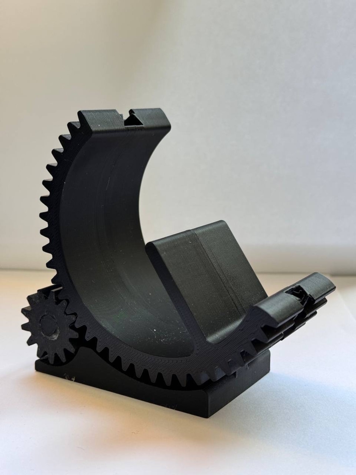3D Printed Phone Holder gear Desing Phone Stand Mechanical Best Gift ...