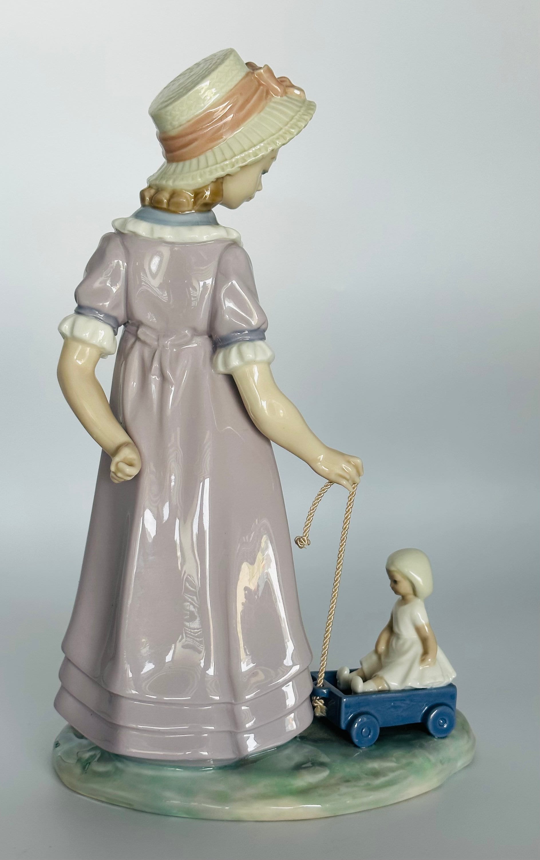 Vintage Lladro Girl Pulling Wagon 5044 - Etsy
