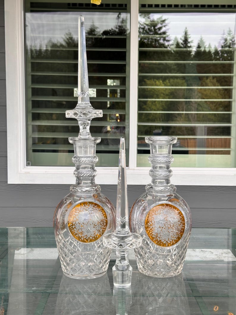 Vintage Pair of Austrian Etched Crystal Decanters - Etsy