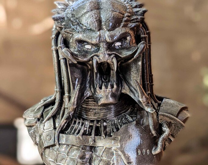 PREDATOR Bust, Fan Art Hand Painted Metallic Alien Predator Statue, 3D ...