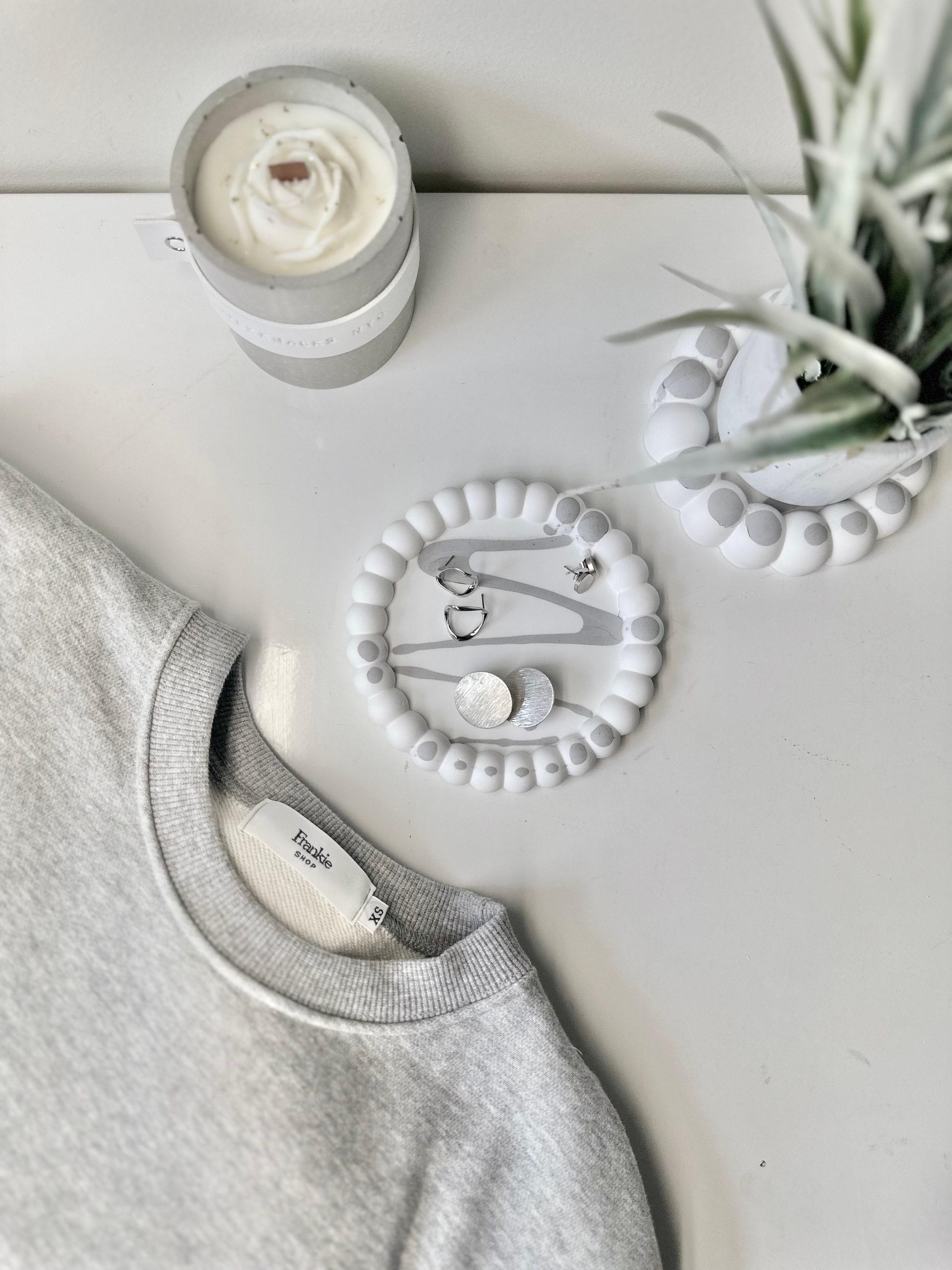 White-gray Bubble Free Pattern Tray, Jewelry Dishes, Earrings Dishes ...