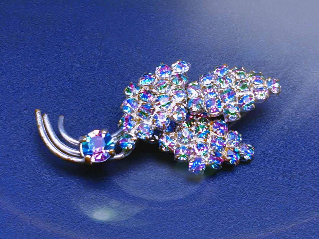 Broche Art déco en verre avec iris, broche ancienne en forme de feuille ...