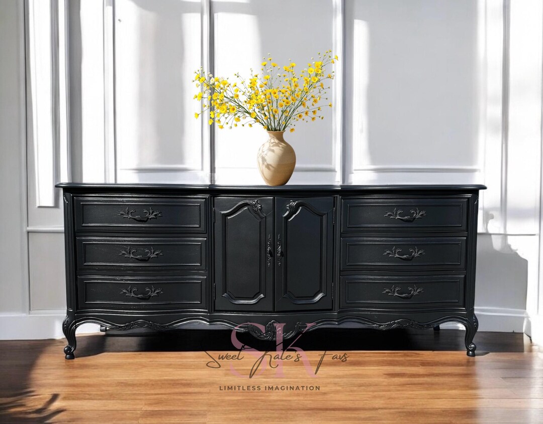 Stunning Jet Black Thomasville Triple Dresser, Bedroom Dresser ...