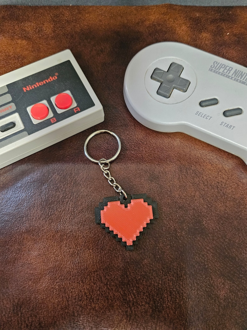 3D Printed 8-bit Heart Keychain - Etsy