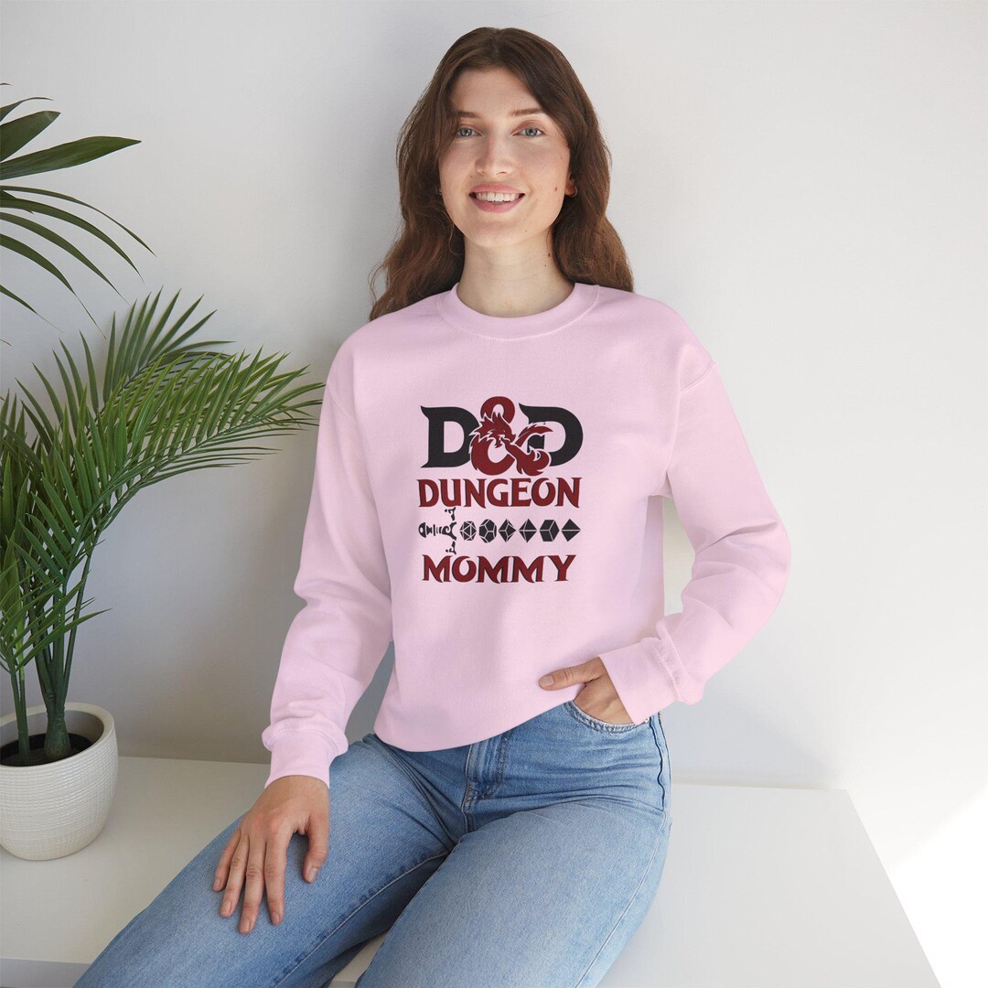 DUNGEON MOMMY DND Sweatshirt, Dice Sword, Dnd Mom Shirt, Dungeons and ...