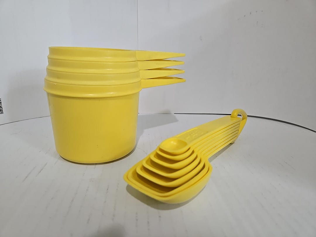 Vtg Tupperware Measuring Cups Set of 4 & Spoons Set of 7 Stackable 70's ...