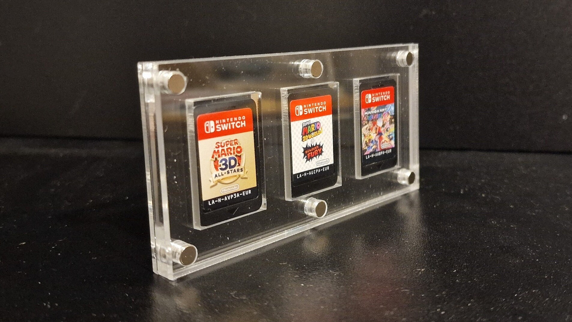 Nintendo Switch Cartridge Display Case show off 3 Nintendo Switch Games ...