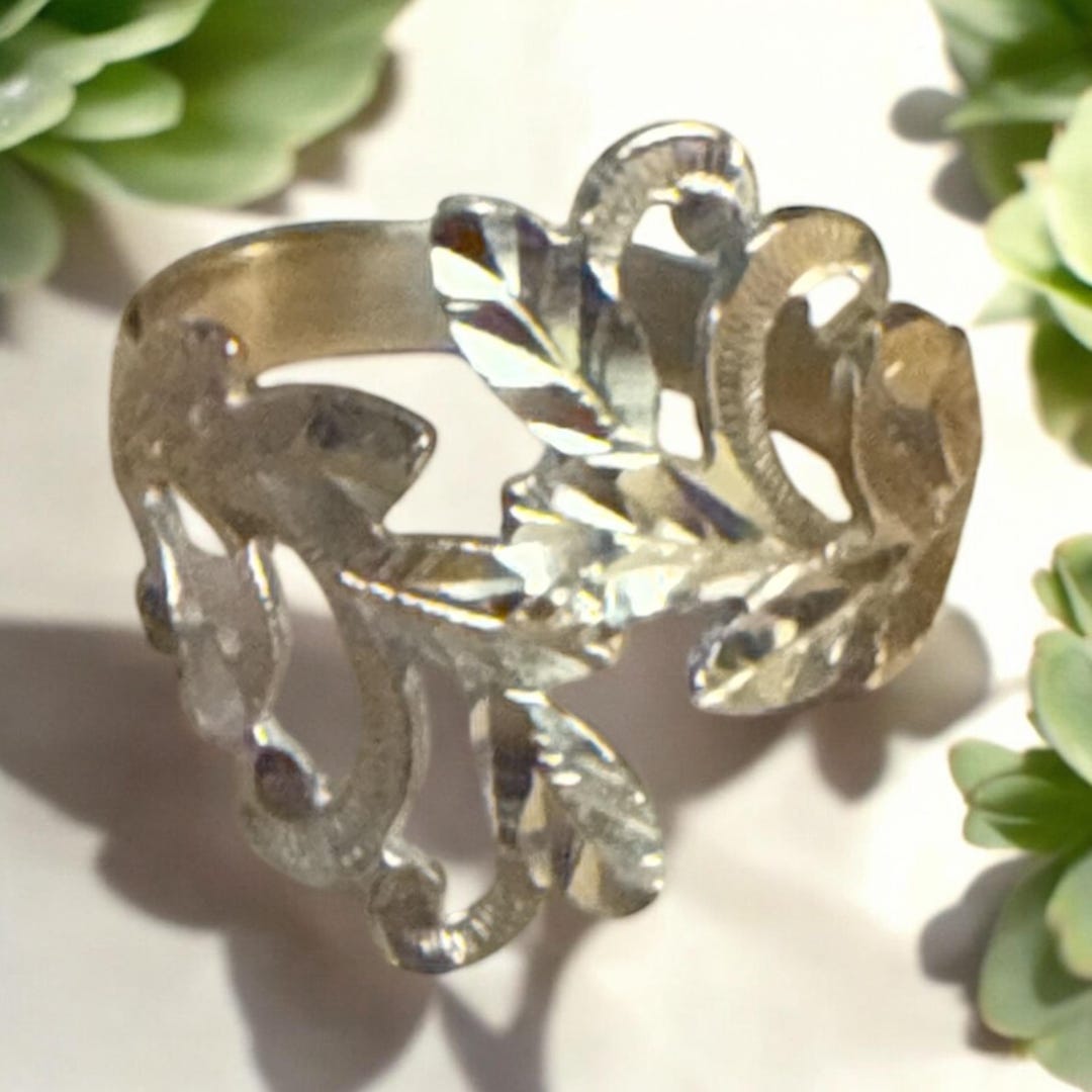 Vintage 14k Yellow Gold Diamond Cut Leaf Ring - Size 6 - Etsy