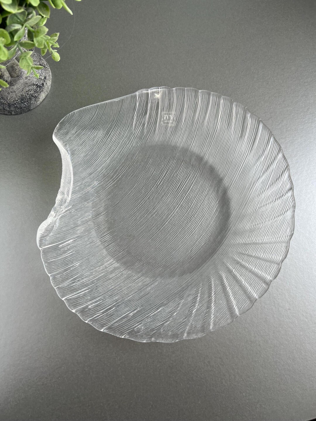 Italian IVV Glass Serving Platter, Round Shaped and Slightly Frosted ...
