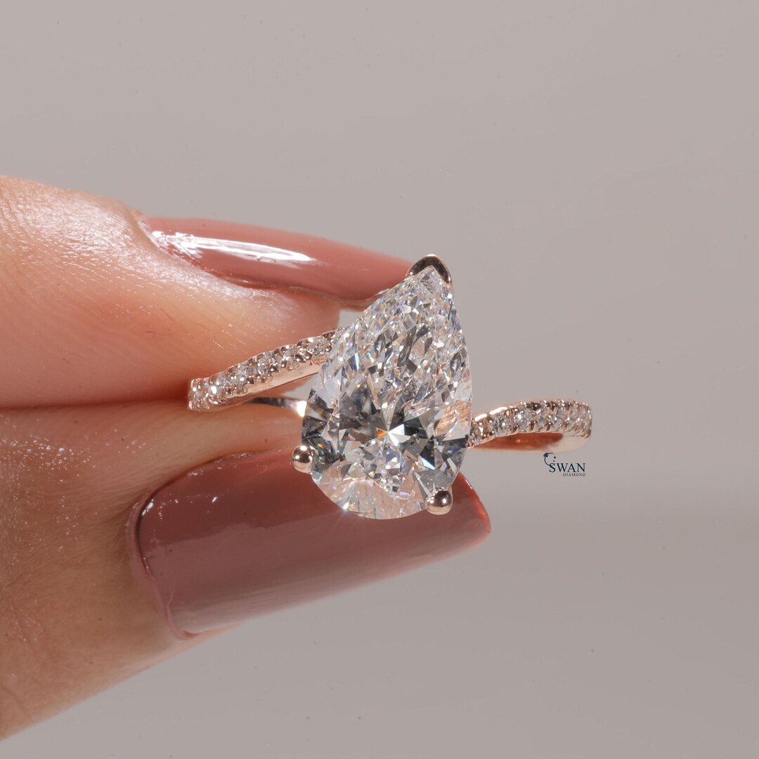 Pear Cut Wedding Proposal Diamond Ring for Women in 14K Rose Gold ...