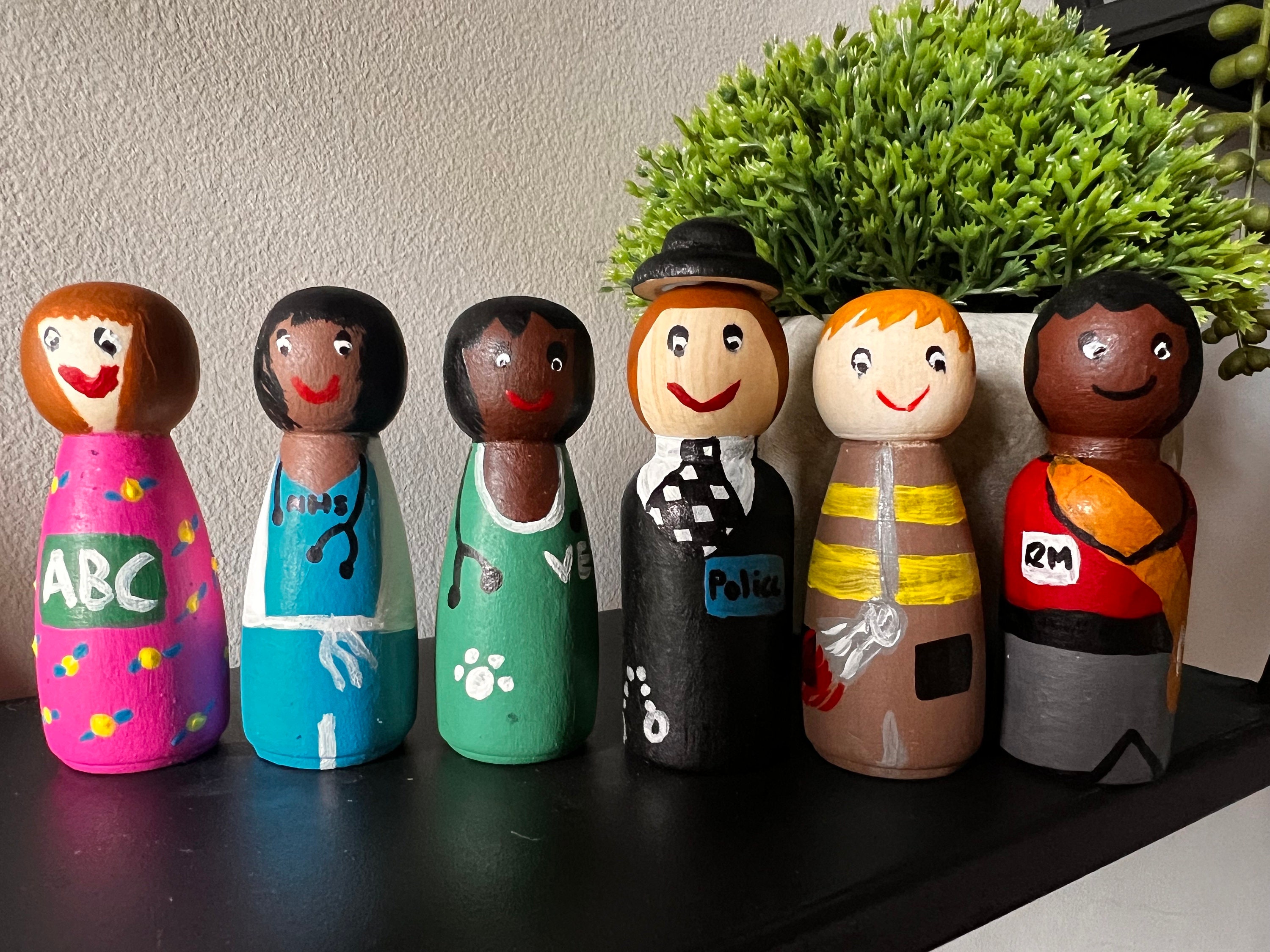 EYFS People Who Help Us Themed Wooden Peg Doll Set Early Years Resource ...