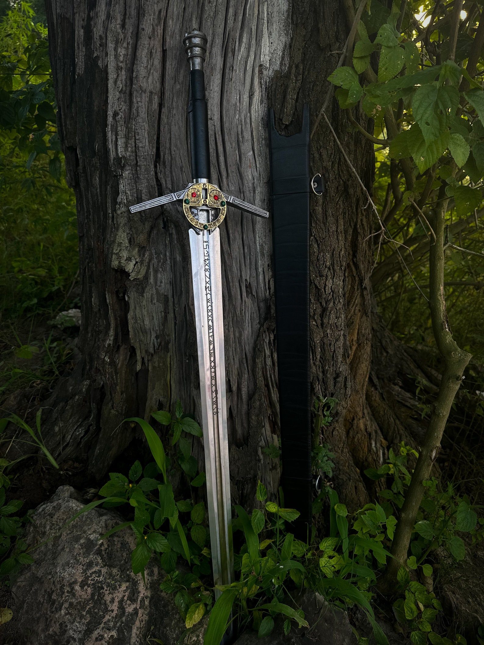 Black Witcher Sword With Scabbard Geralt of Rivia Replica, Perfect ...