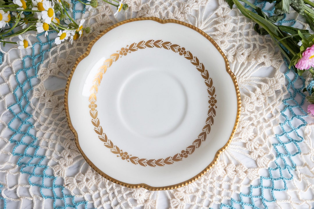 Vintage Castleton Laurel Pattern Soup Saucer Plate With Gold Trim 6 3/4 ...