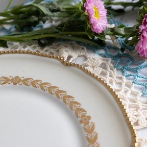 Castleton Laurel Pattern Lunch Plates: Timeless Elegance for Your Table ...