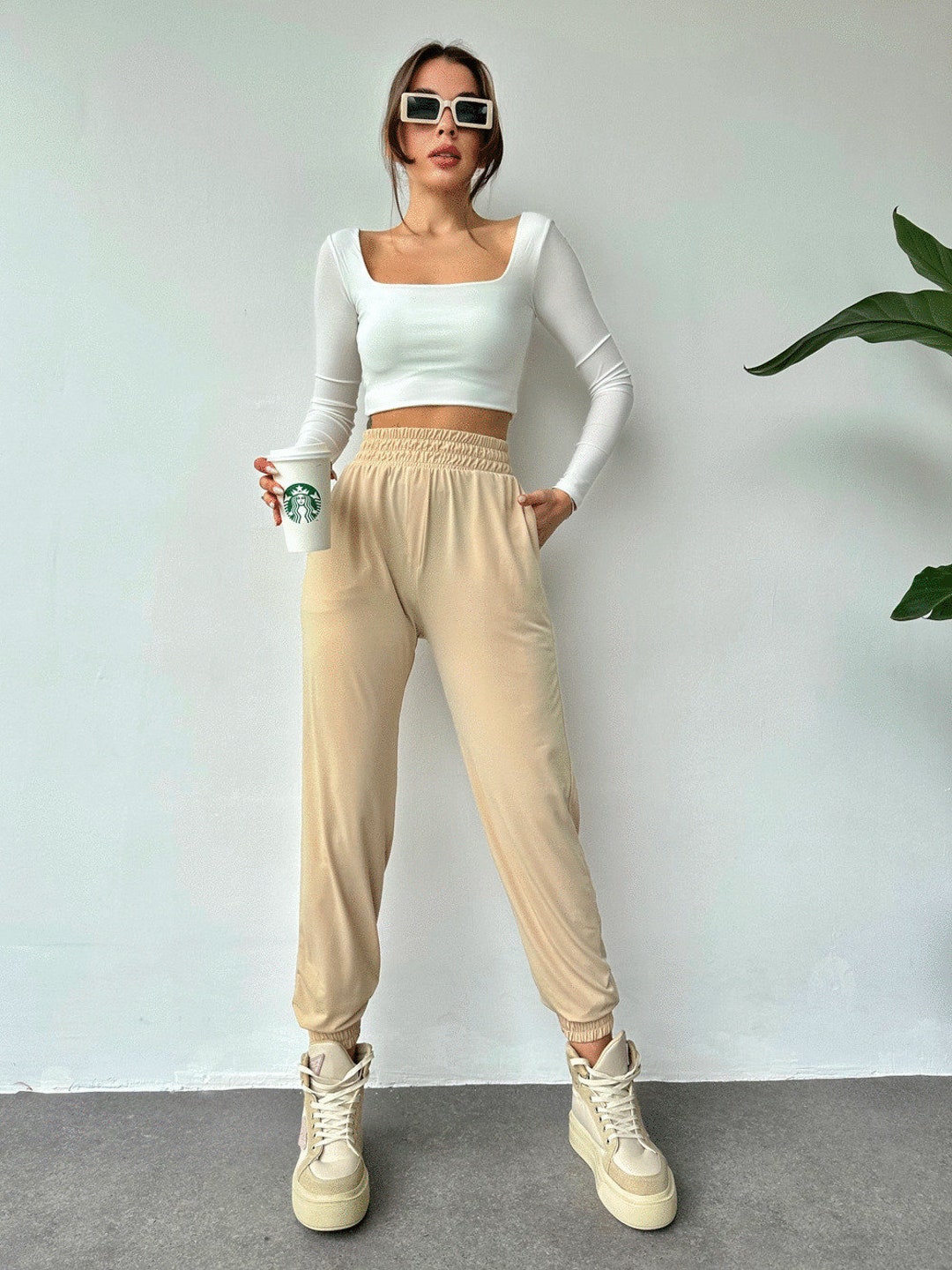 Specially Designed Tracksuit Comfortable and Stylish Tracksuit Model ...