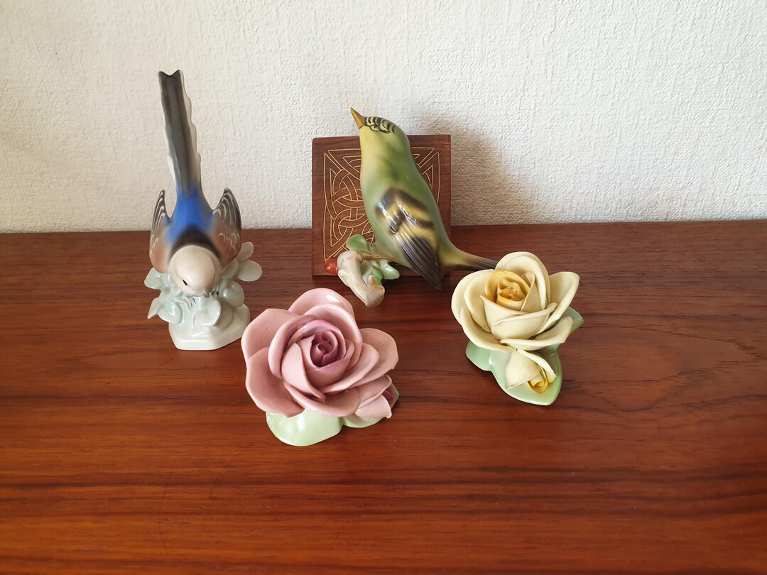 Antique Dresden, Thuringia Porcelain Figures and Flowers Collection of ...