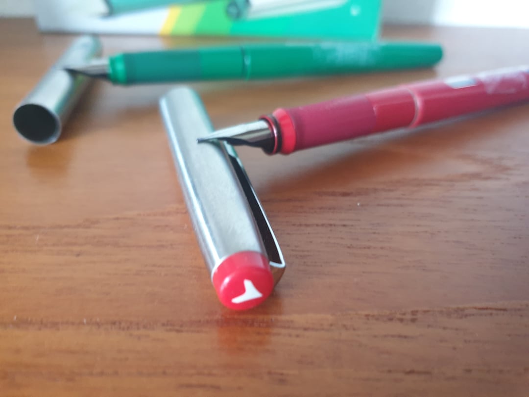 Geha Fountain Pen, Cartridge Fountain Pen Red and Green Original ...