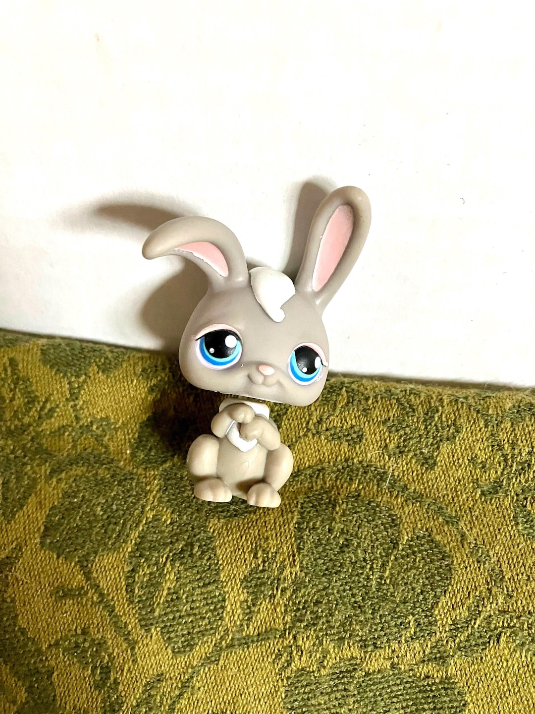 Hasbro Littlest Pet Shop Rabbit With Blue Eyes - Etsy