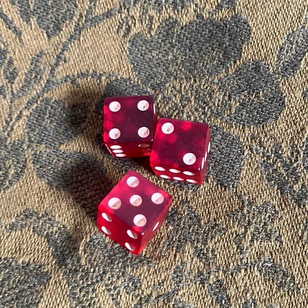 Vintage Miniature Red Bakelite Dice Set - Etsy