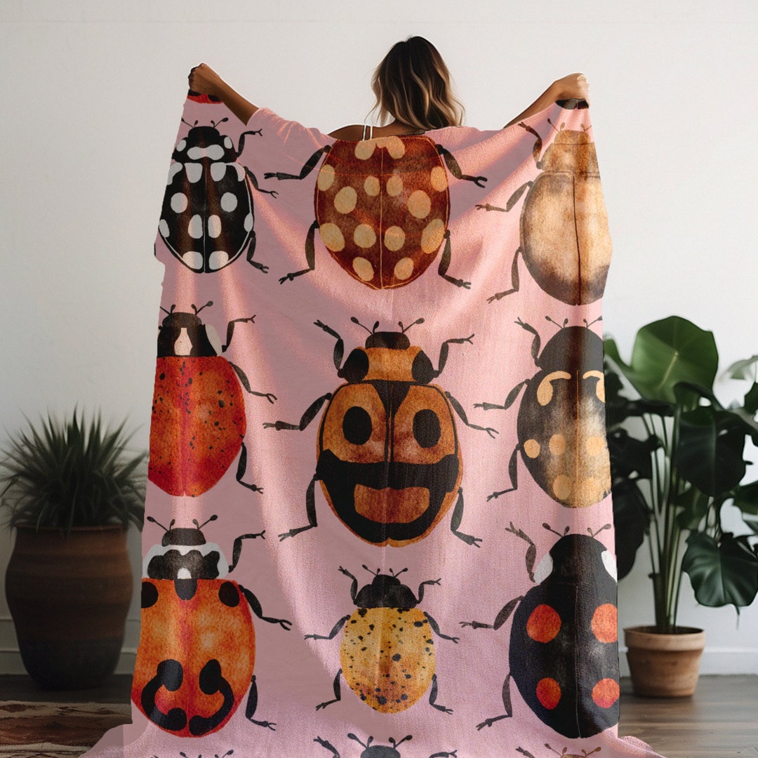 Bug Blanket, Plush Velveteen Oversized Beetle Print Throw Blanket ...