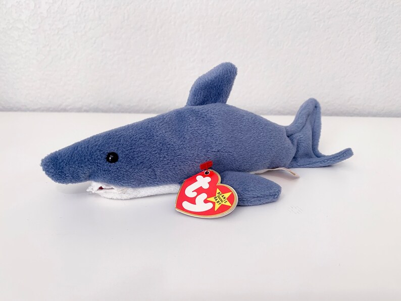 1997 Crunch the Shark TY Beanie Baby With 3rd and 4th Gen Tags ...
