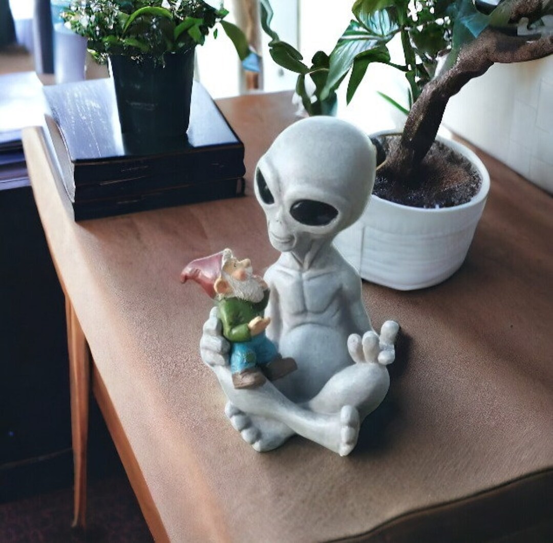 Alien Holding Gnome Garden Statue Gnome Yard Art Alien Decor - Etsy