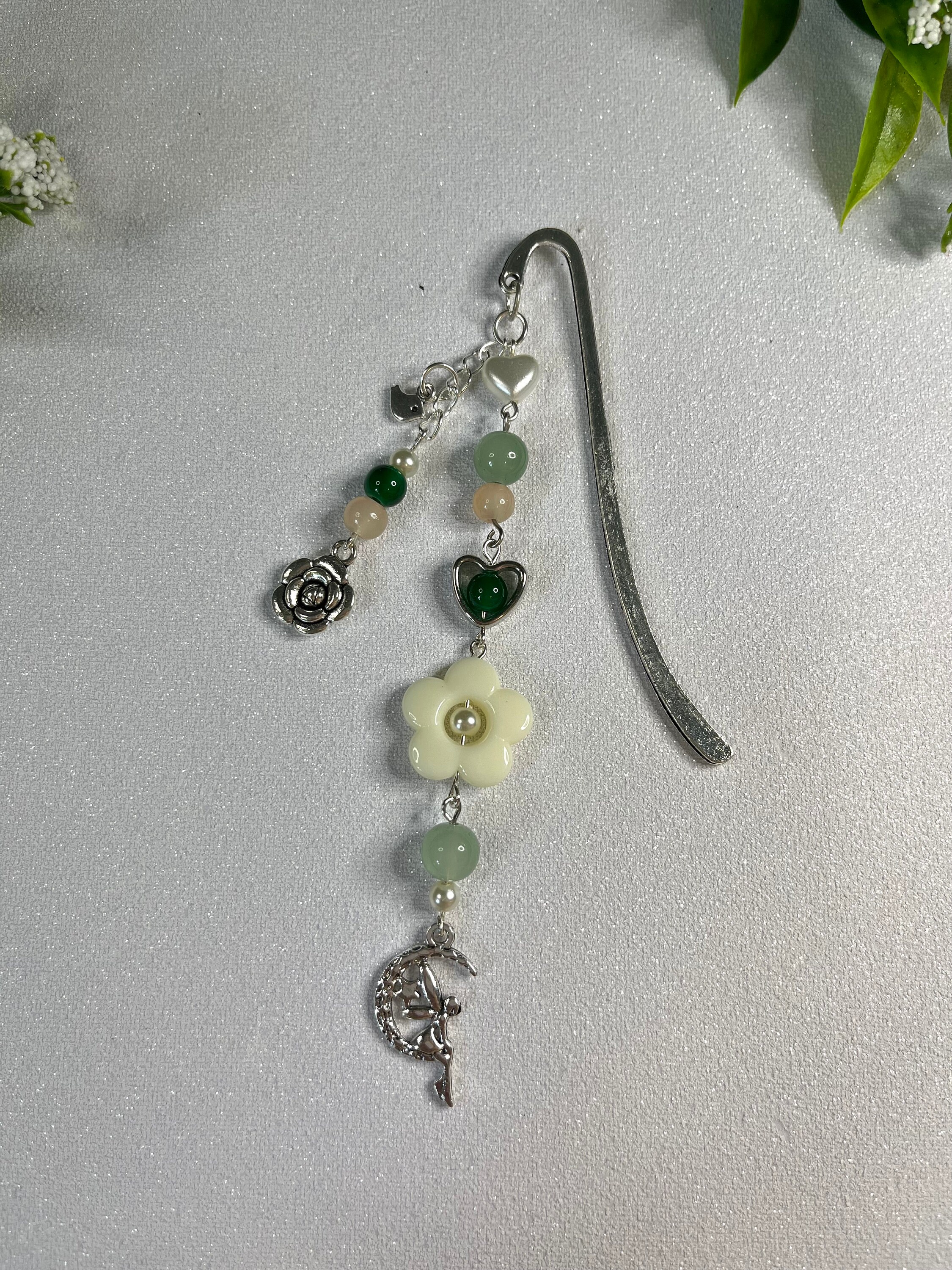 Fairy Charm Flower Beaded Metal Bookmark Hook | Fairycore, Cottagecore ...