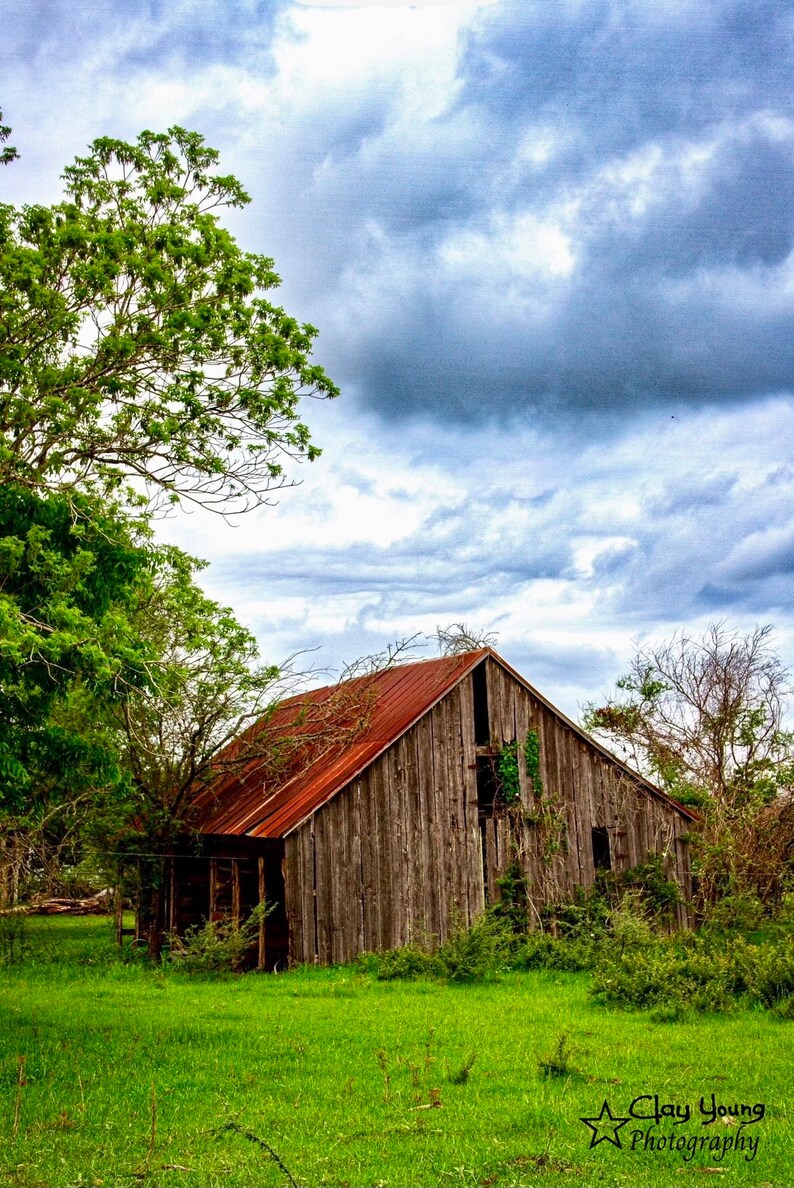 Red Roof Barn - Etsy